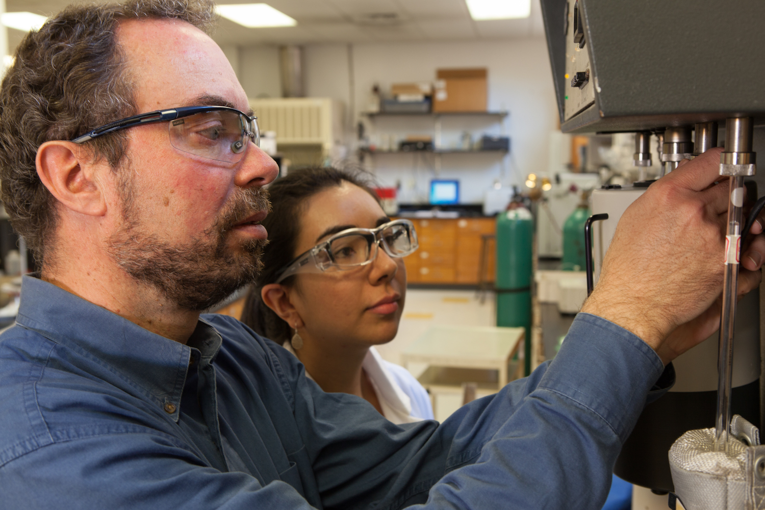 Knappe named S. James Ellen, Jr. Distinguished Professor of Civil ...